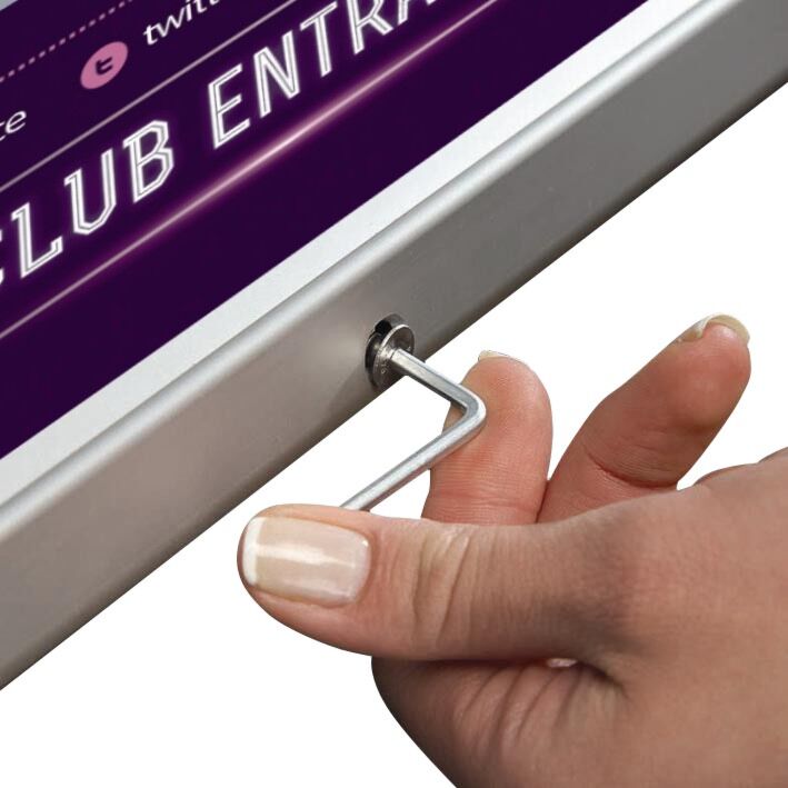 lockable snap frames